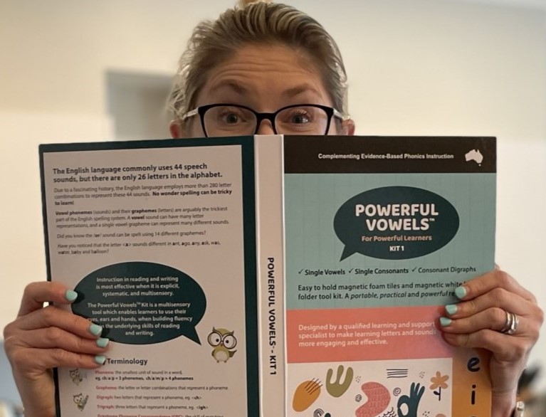 About Powerful Vowels - A Multisensory Tool for Learning to Read